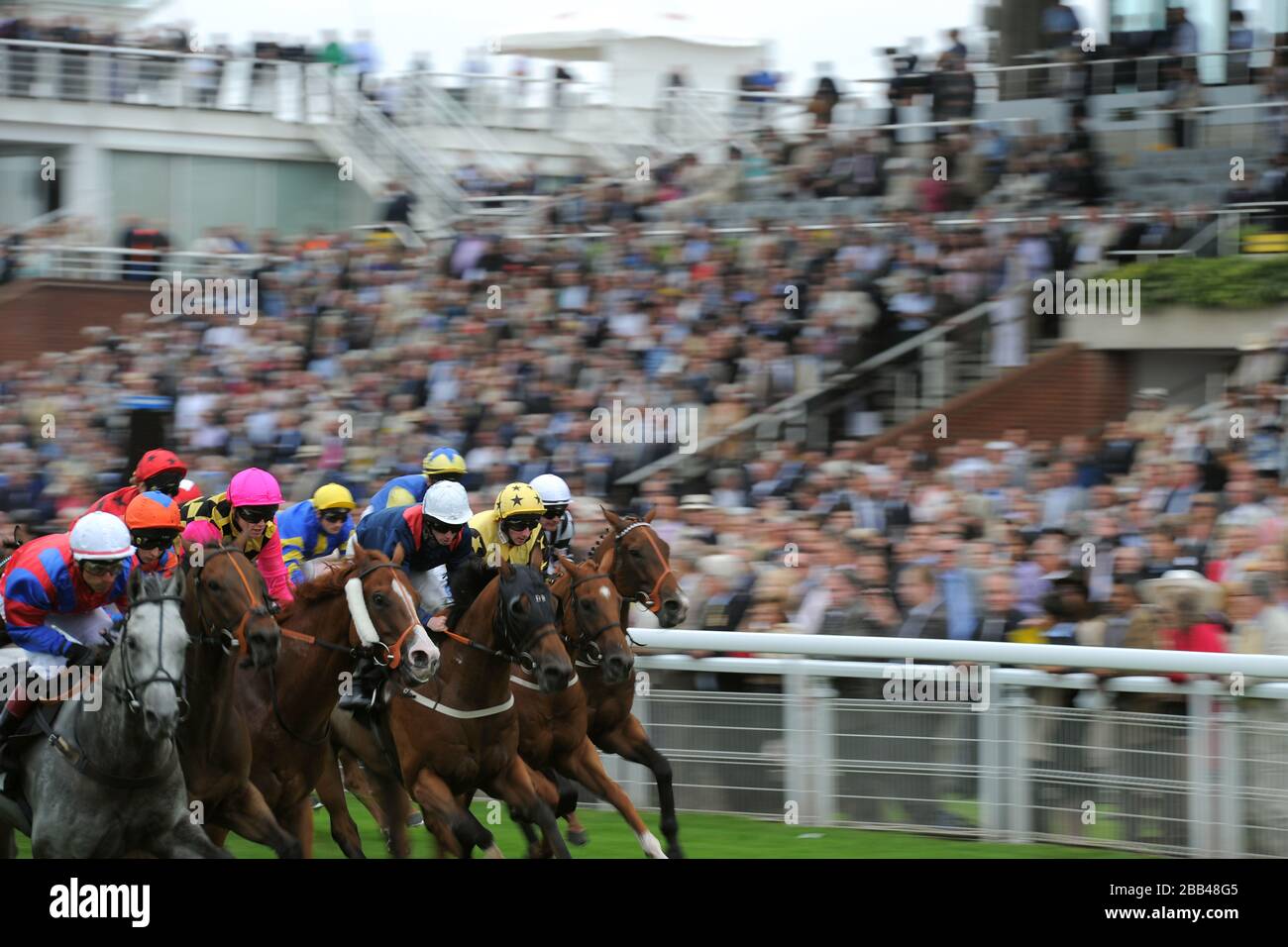 Goodwood racecourse general view hi-res stock photography and images ...