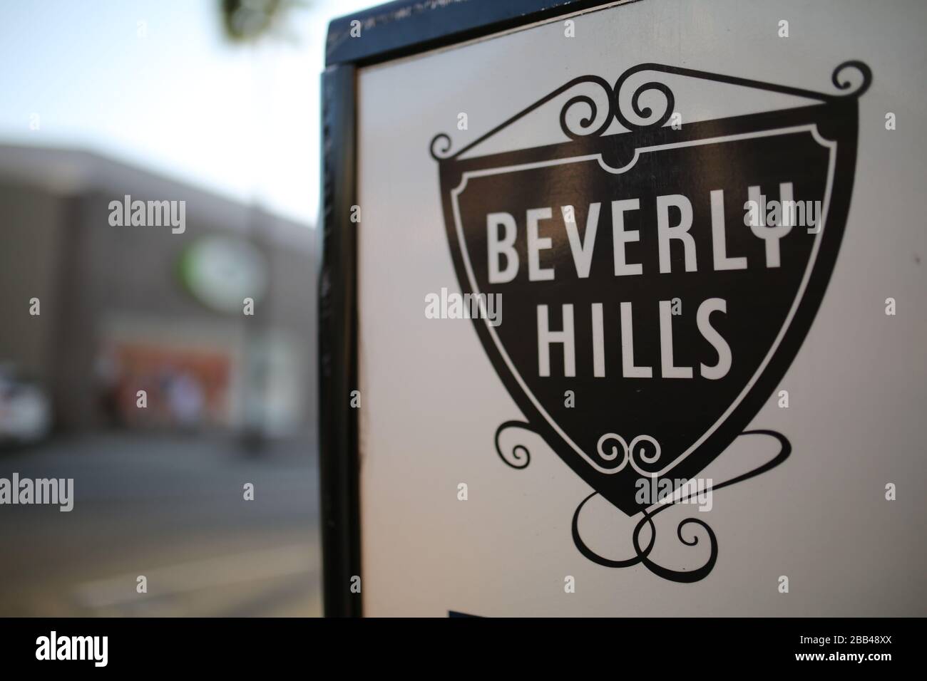 Beverly hills sign hi-res stock photography and images - Alamy