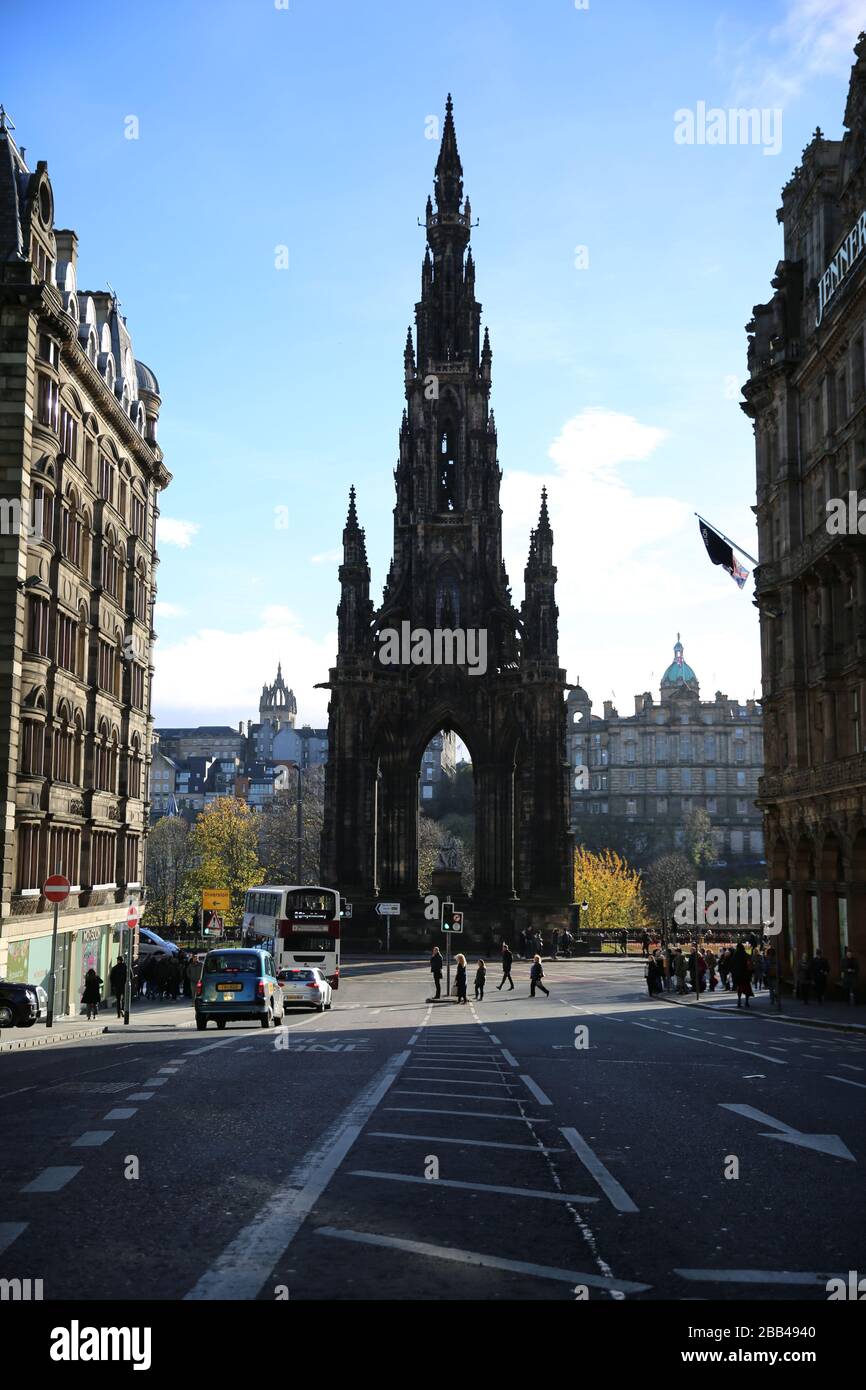 Scott monument in edinburgh hi-res stock photography and images - Alamy