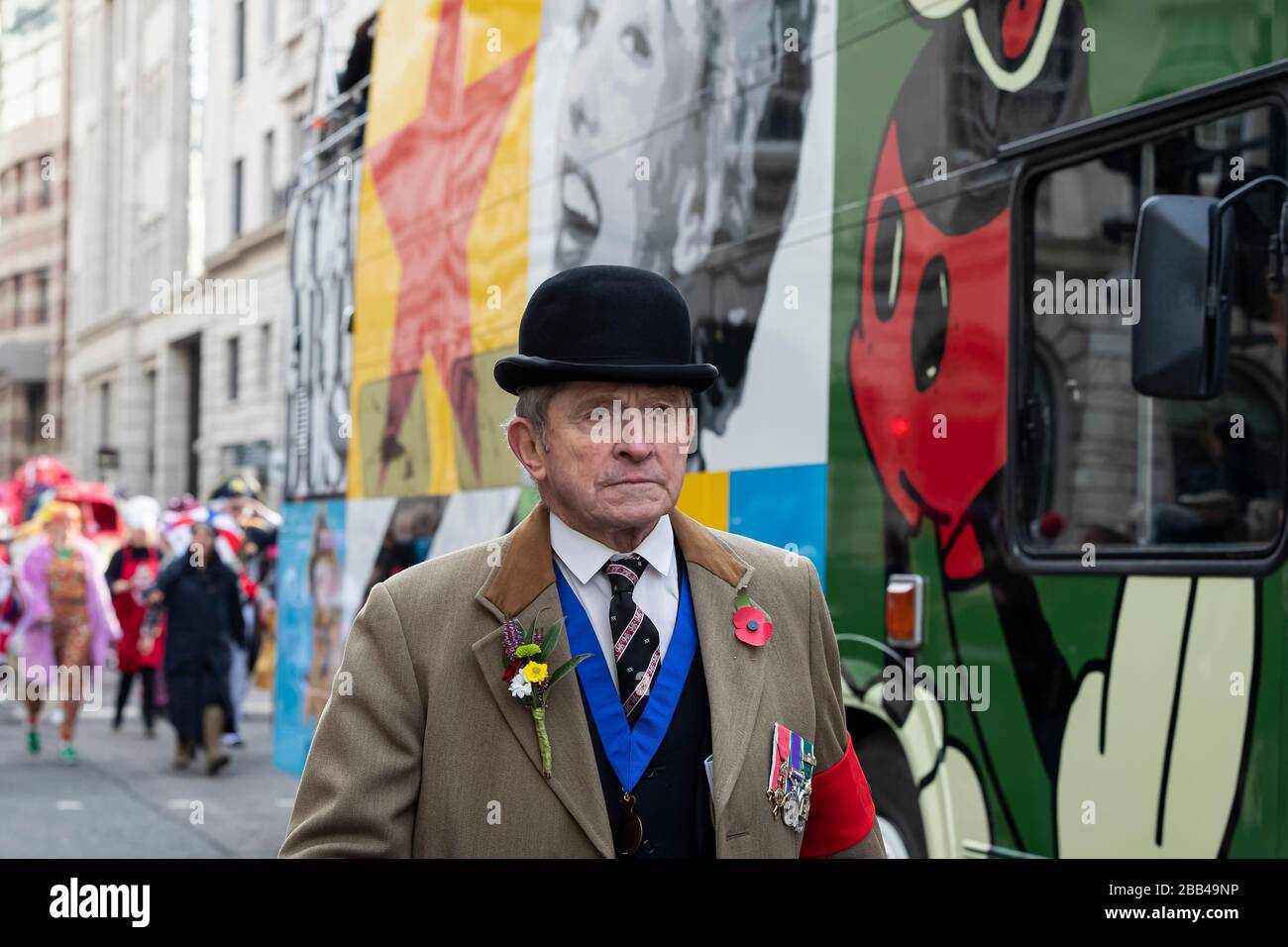 Lord mayor london hat hi-res stock photography and images - Alamy