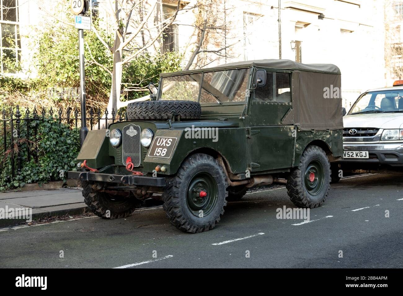 Land rover minerva hi-res stock photography and images - Alamy
