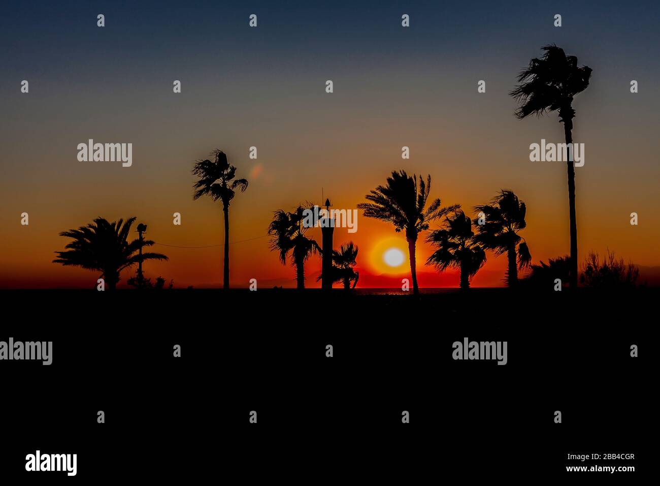 Yellow sunsetting hi-res stock photography and images - Alamy