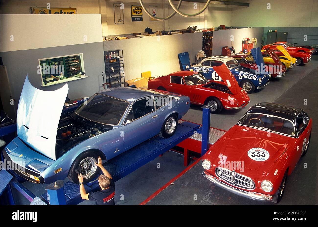 Ferrari restoration shop High Resolution Stock Photography and Images ...