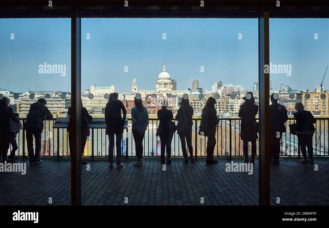 Tate modern observation deck hi-res stock photography and images - Alamy