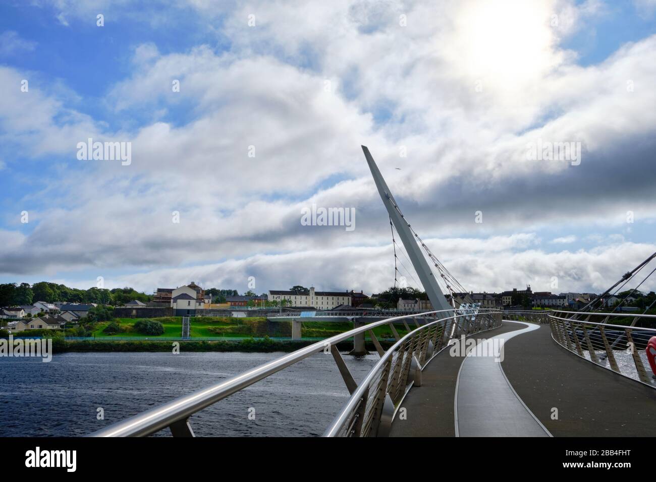 Foyle cityscape skyline hi-res stock photography and images - Alamy