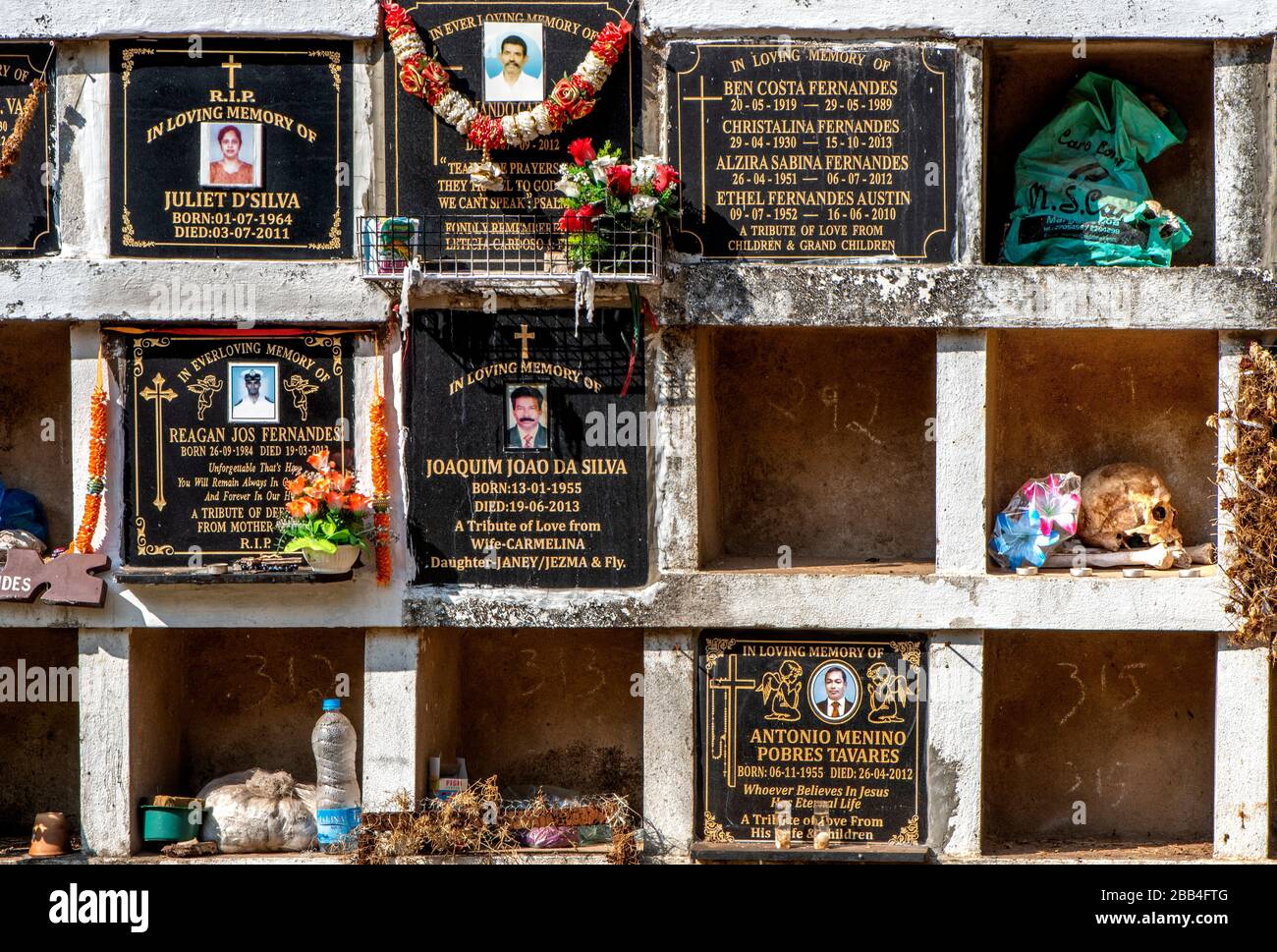 Goa Cemetery An catholicism island in Hindu country Graves are small ...