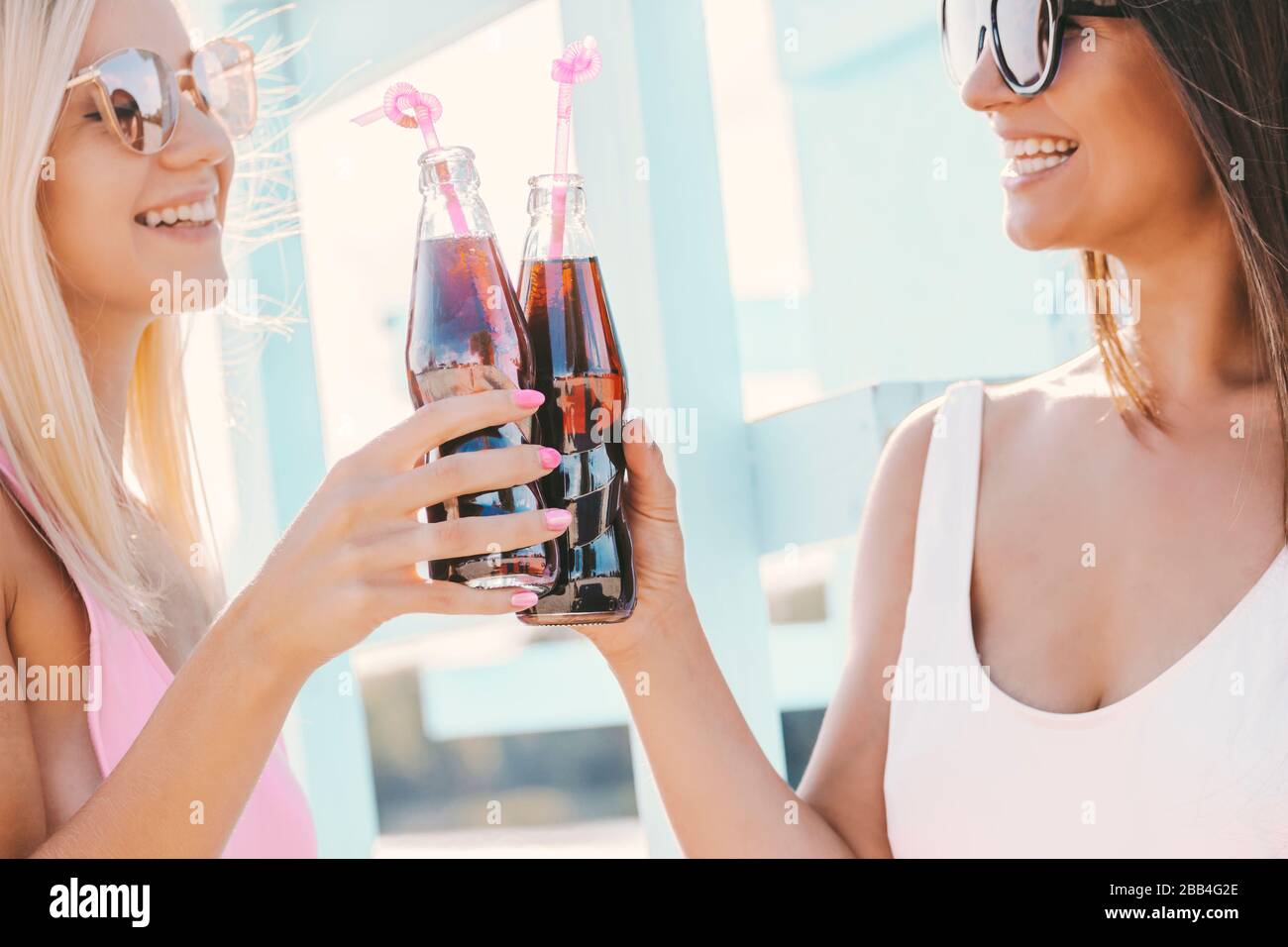 Group girls bikini portrait hi-res stock photography and images - Alamy