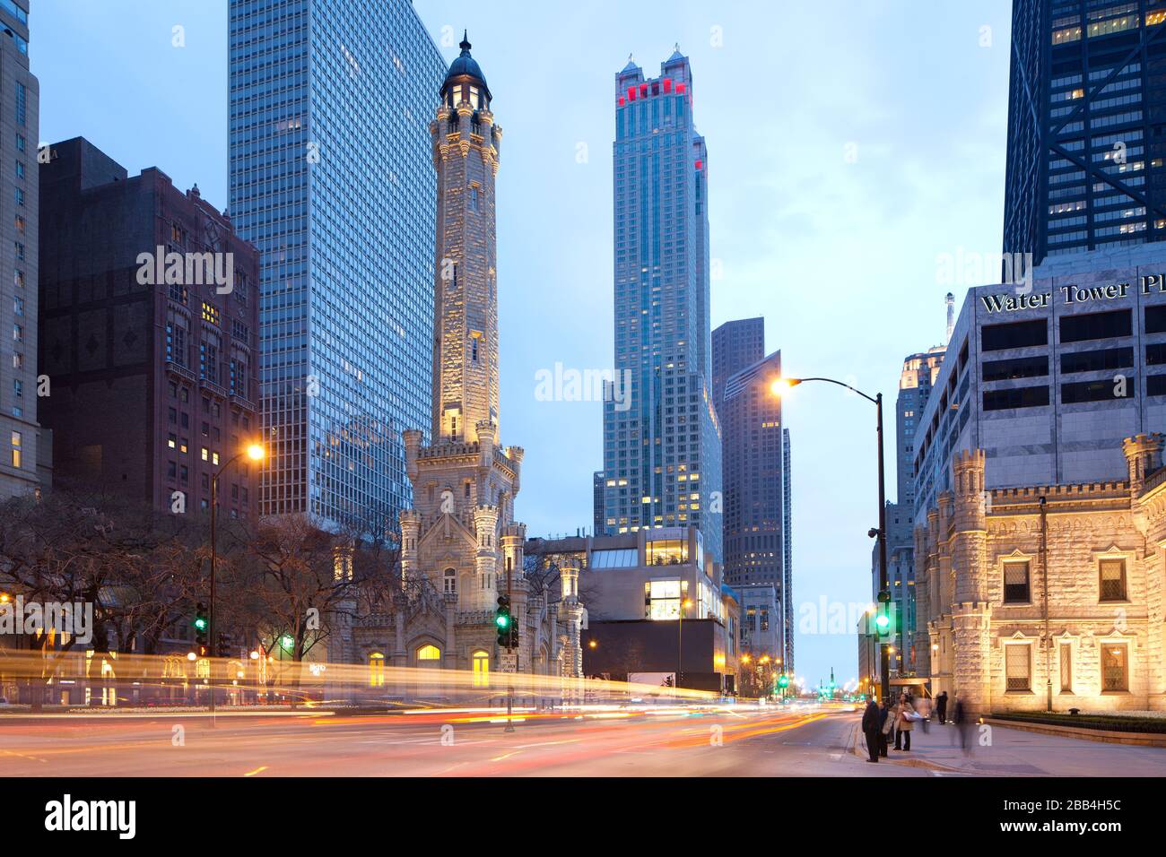 Chicago, Illinois, United States - Skyline of Michigan Avenue and Water ...