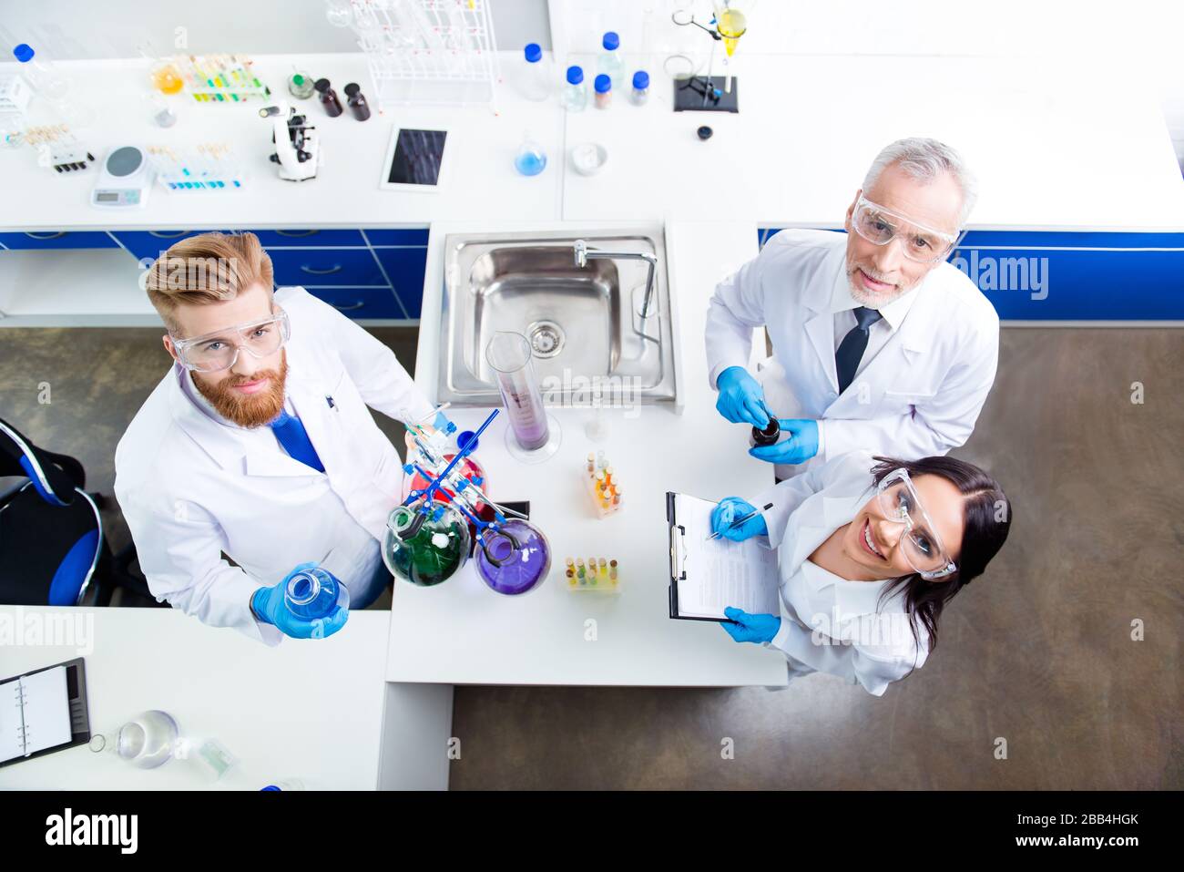 Genetic researchers dna hi-res stock photography and images - Alamy