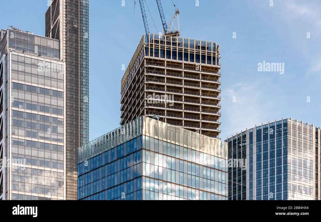 Skyscraper construction, City of London. A modern skyscraper under ...