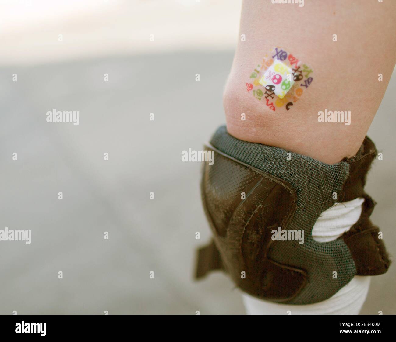 Kneecap hi-res stock photography and images - Alamy