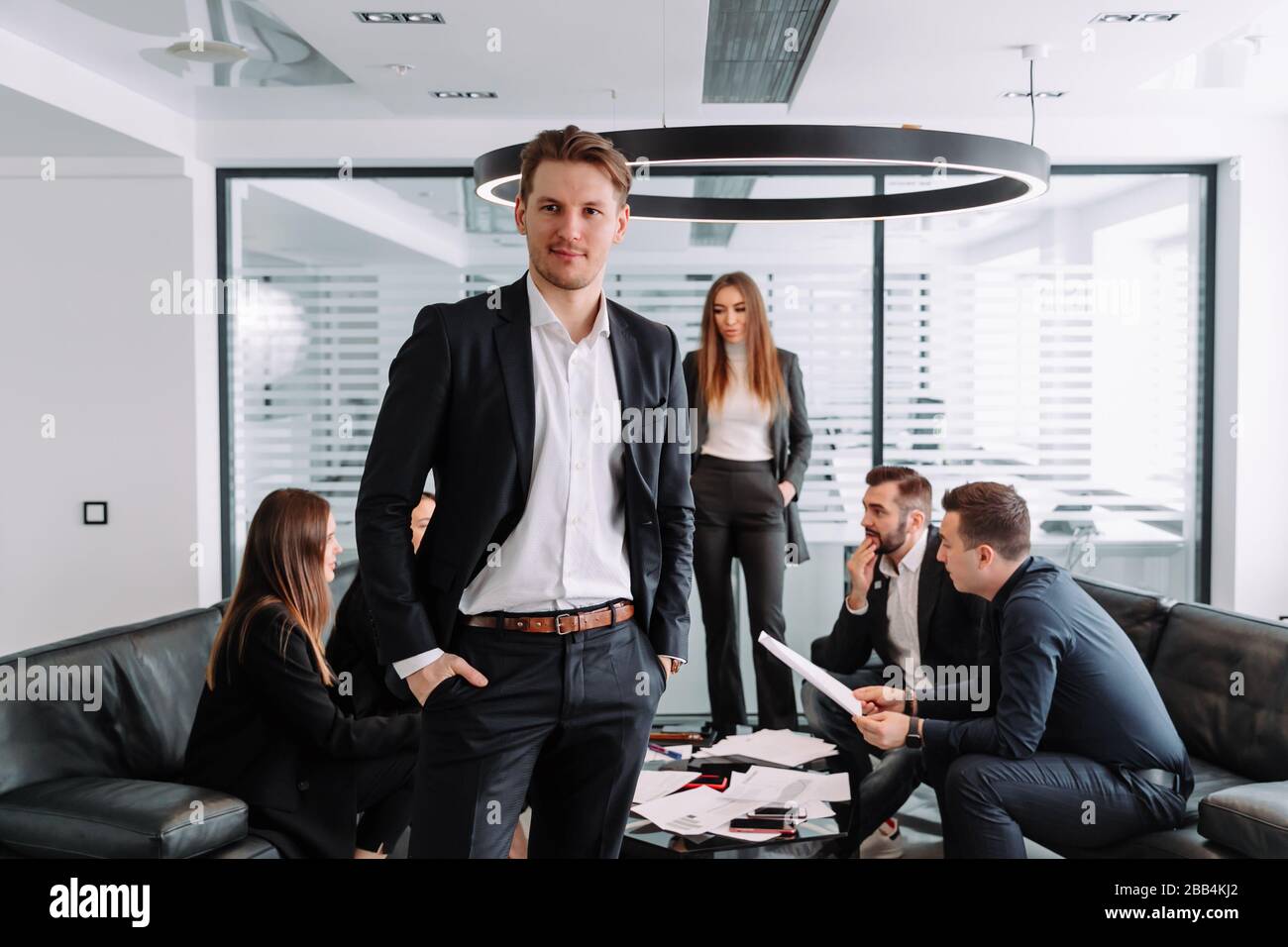 Executive women talking to camera hi-res stock photography and images ...