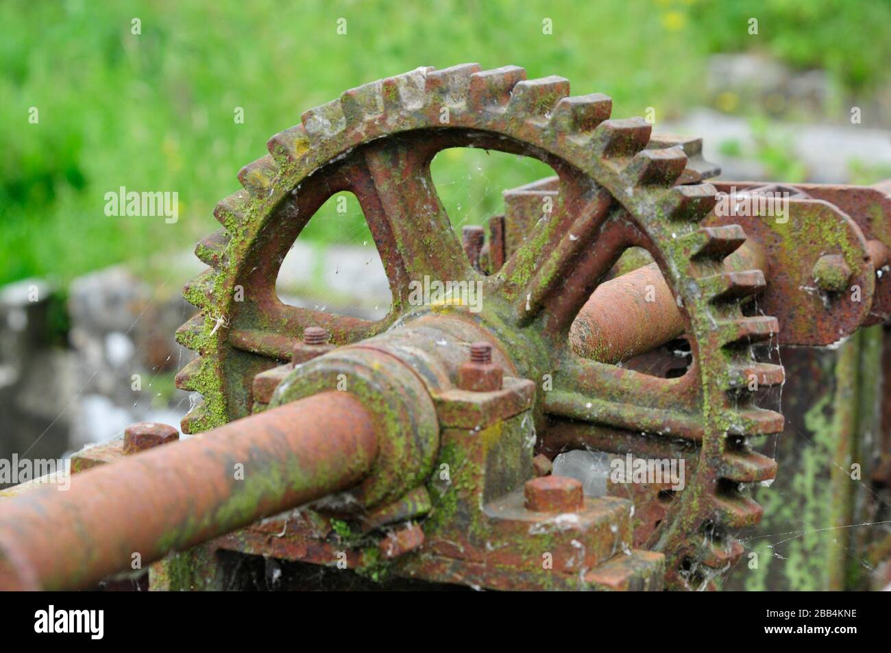 Rusty wheels hi-res stock photography and images - Alamy
