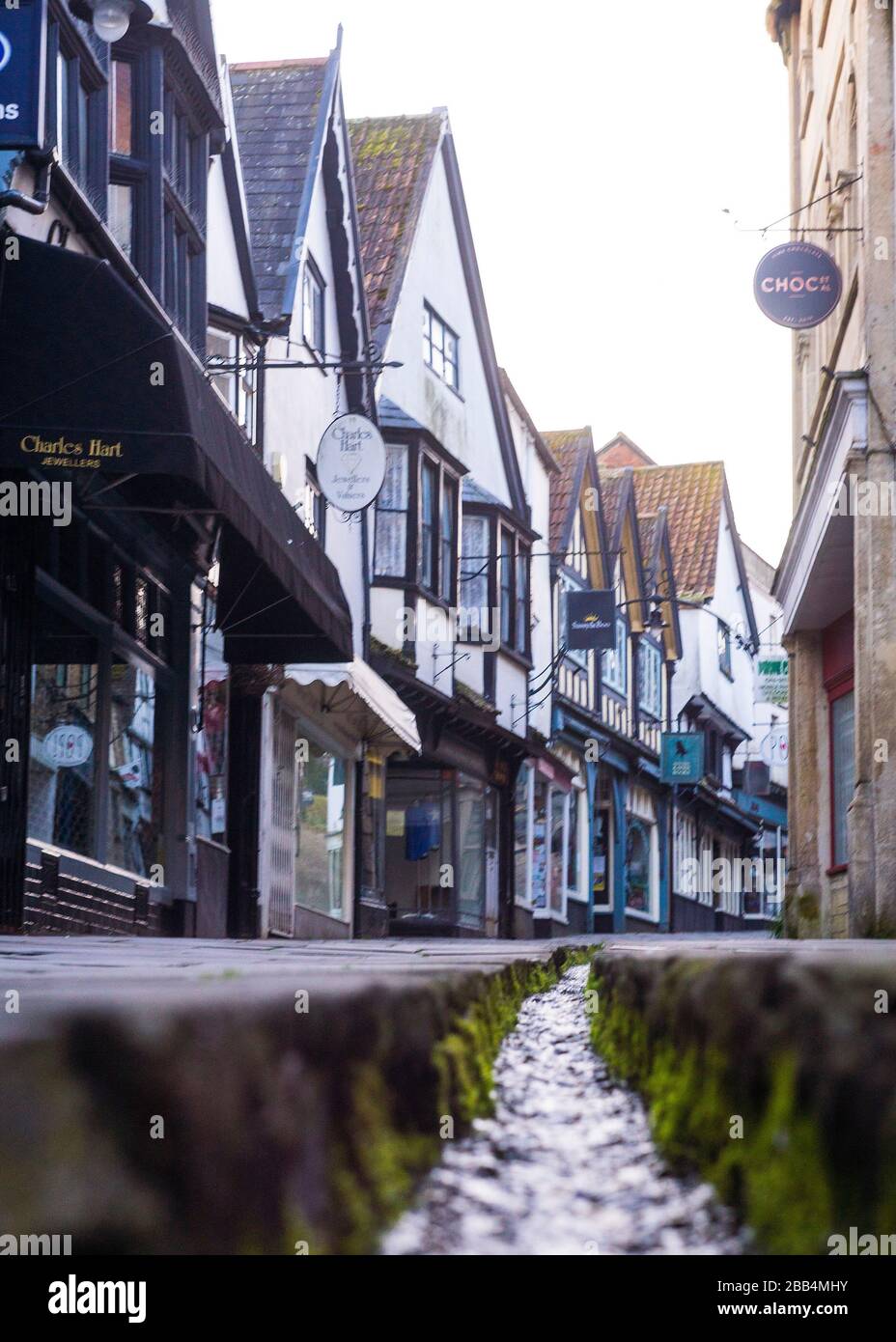 Frome cheap street stream running hi-res stock photography and images ...