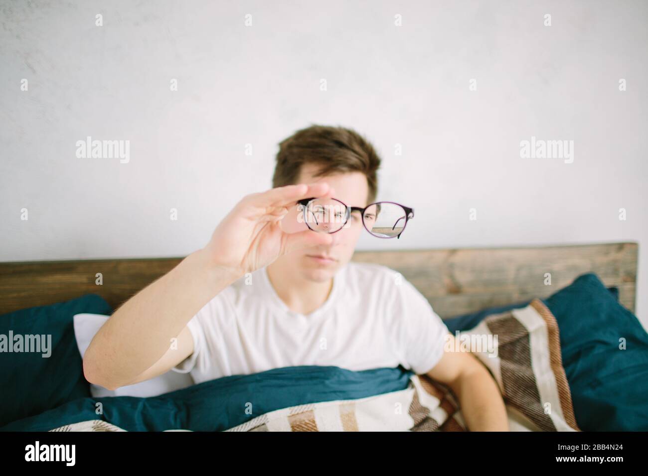 Squinting Glasses High Resolution Stock Photography and Images - Alamy