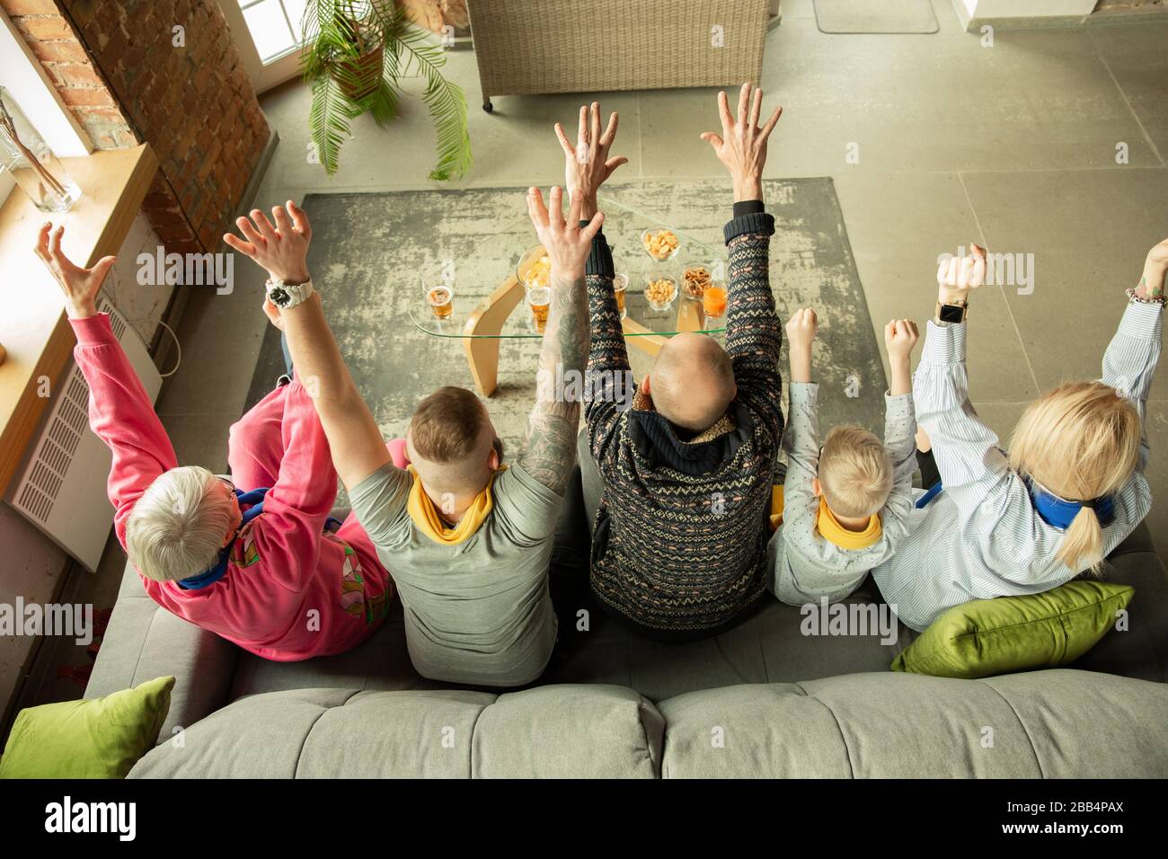 Parents cheering kid sport hi-res stock photography and images - Alamy