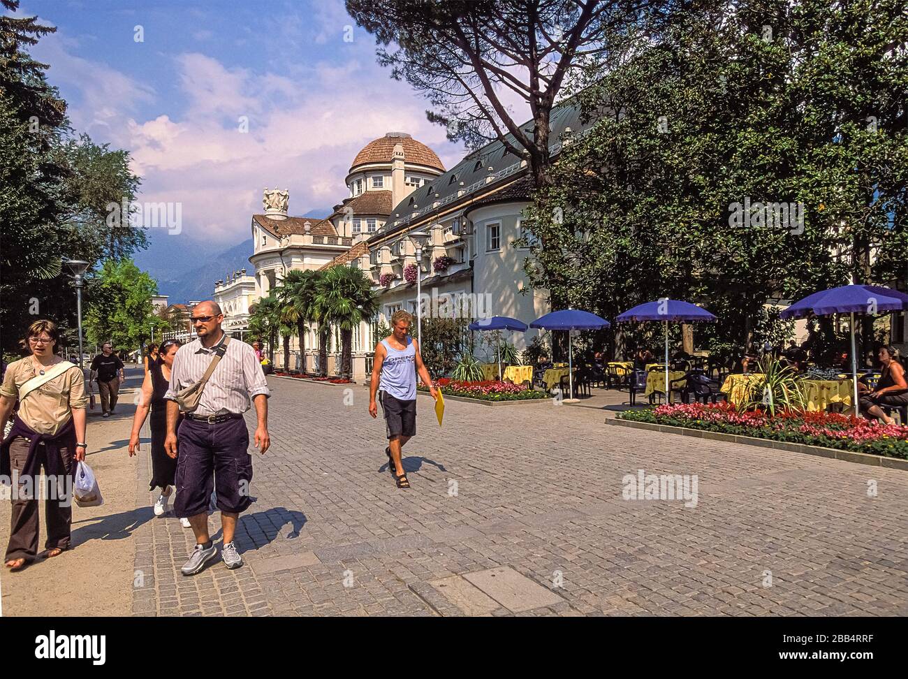 The south walk hi-res stock photography and images - Alamy