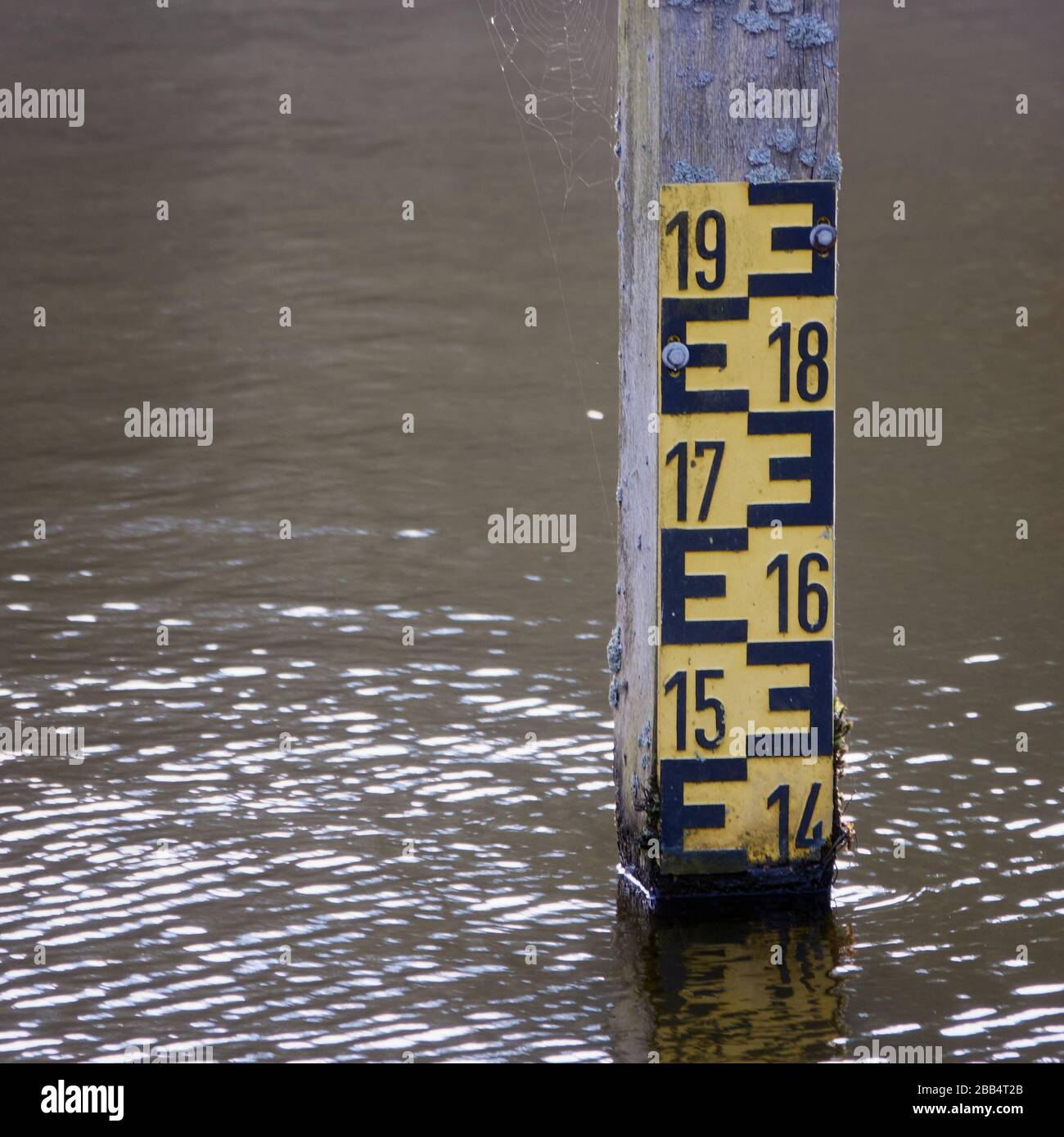 Poles sticking out of water hi-res stock photography and images - Alamy