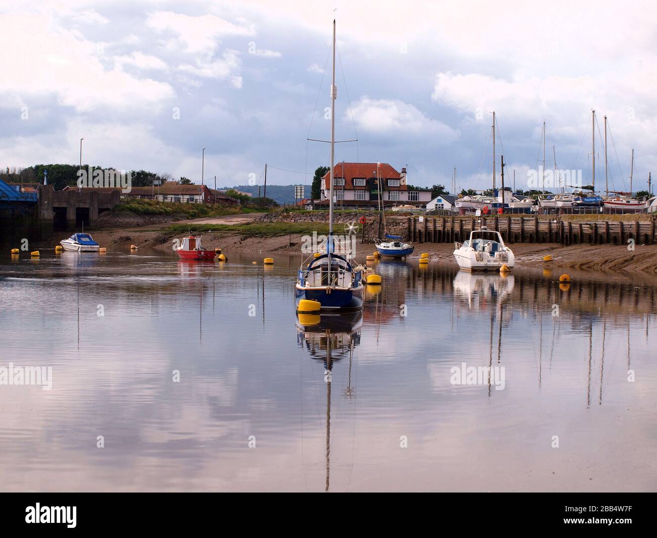 Rhyl harbour hi-res stock photography and images - Alamy