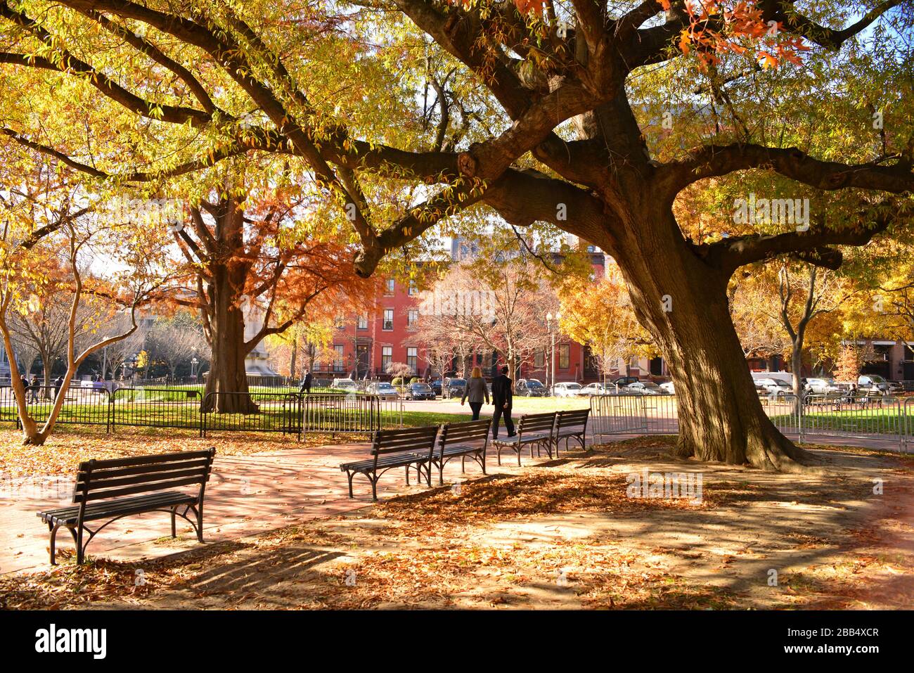 Walk in lafayette park hi-res stock photography and images - Alamy