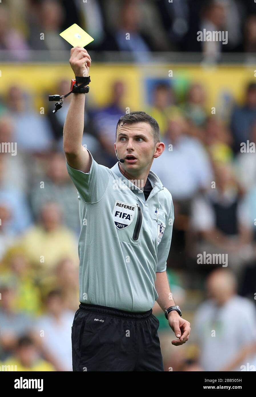 Michael Oliver, referee Stock Photo - Alamy
