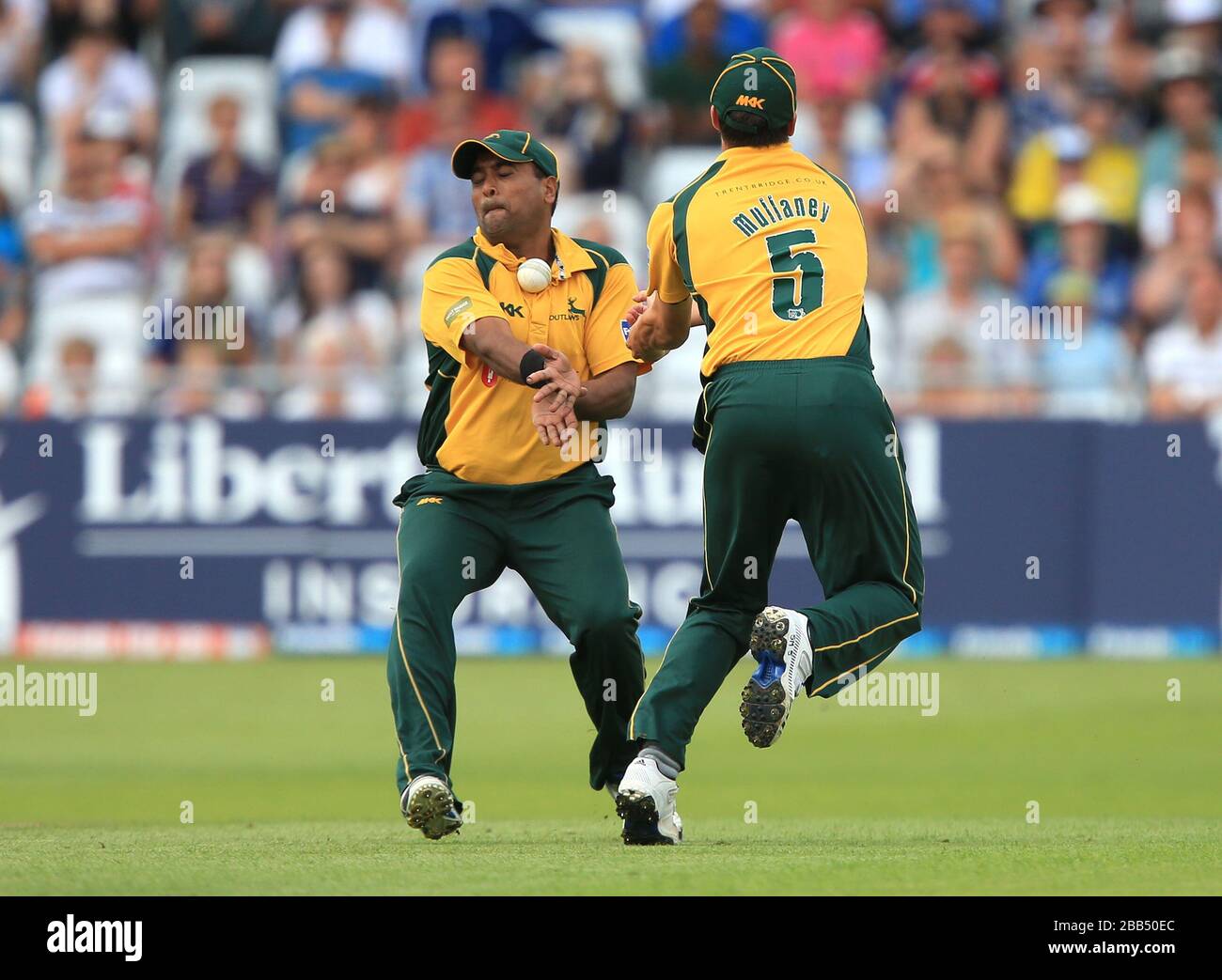 Notts Outlaws' Samit Patel and Steven Mullaney collide as they attempt ...