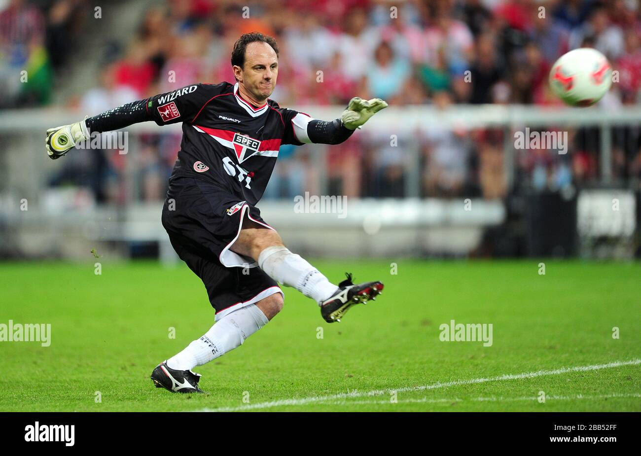 Rogerio ceni hi-res stock photography and images - Alamy