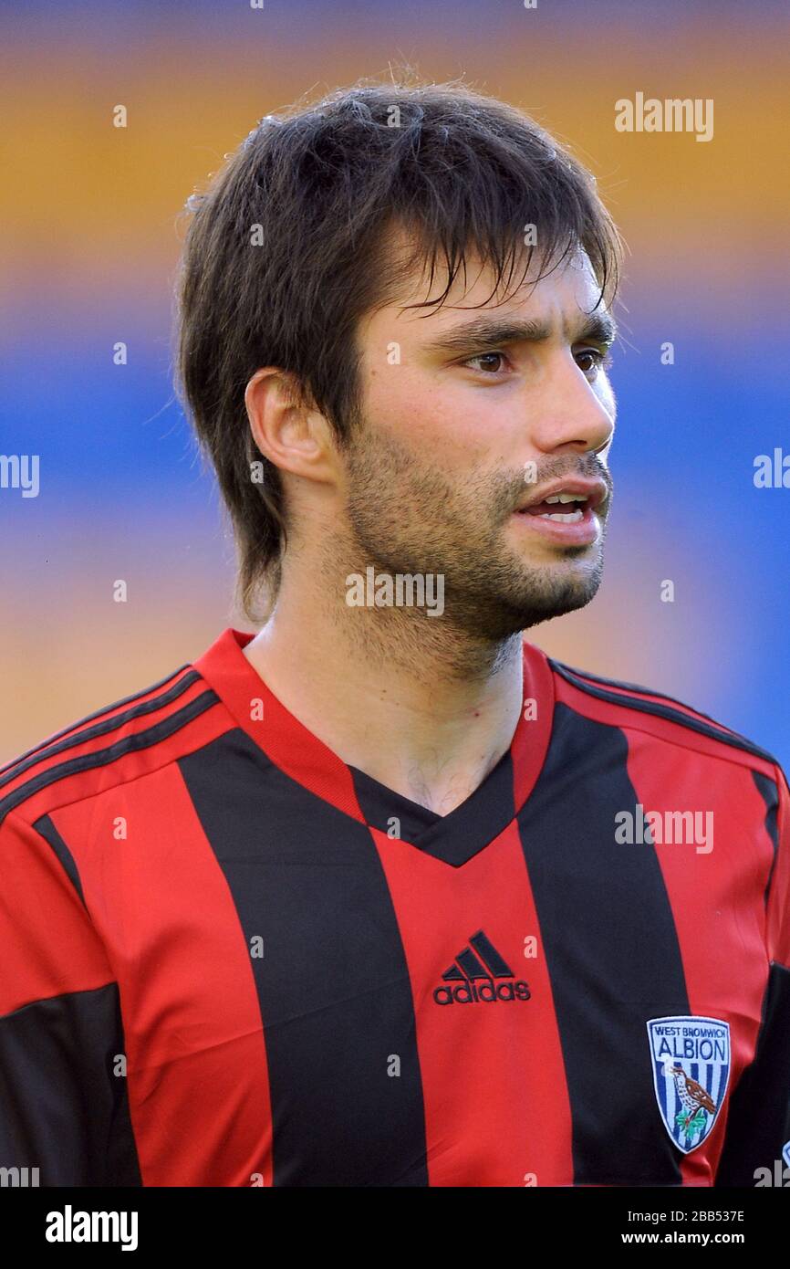 Claudio Yacob, West Bromwich Albion Stock Photo - Alamy