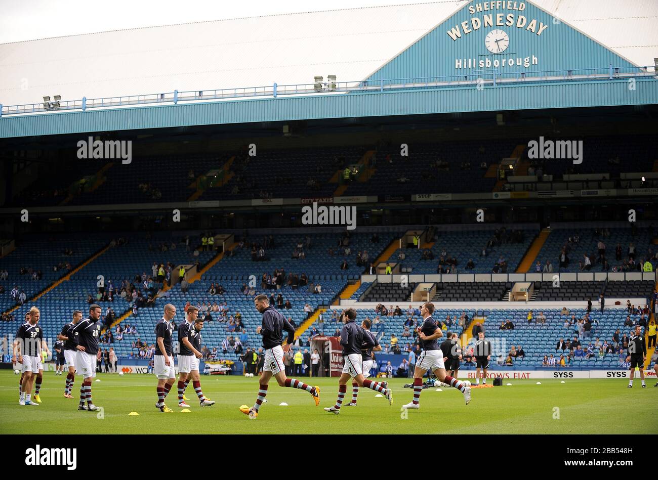 Burnley training hi-res stock photography and images - Alamy