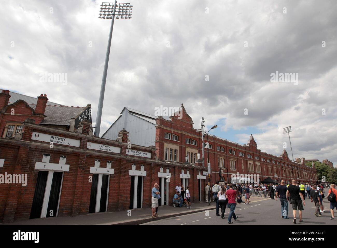 A general view of Craven Cottage Stock Photo - Alamy