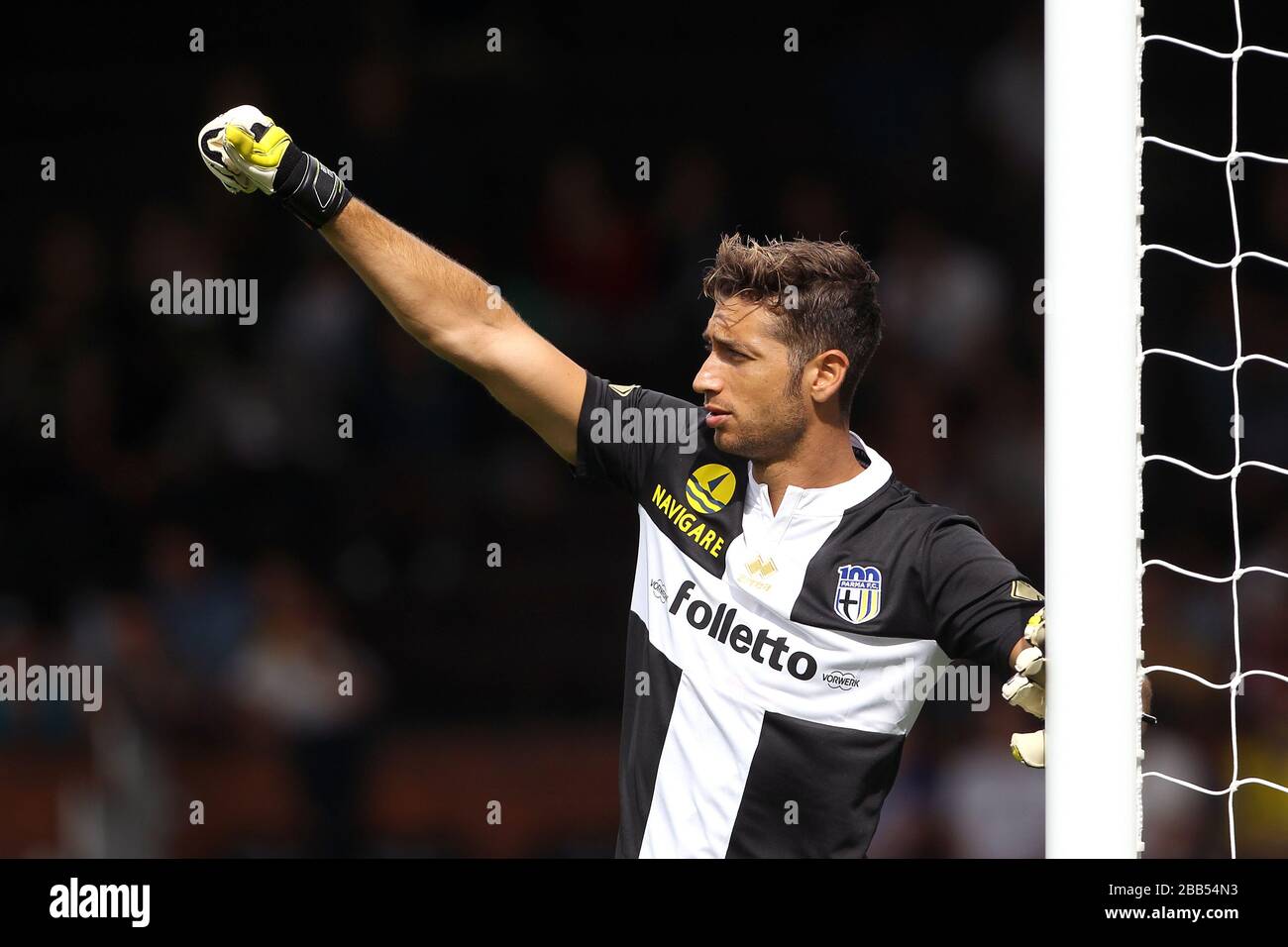Parma goalkeeper Antonio Mirante Stock Photo - Alamy