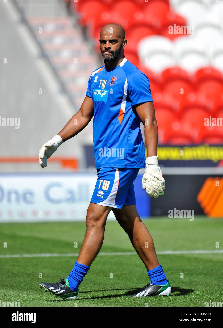 Tony Warner, Blackpool goalkeeping coach Stock Photo - Alamy