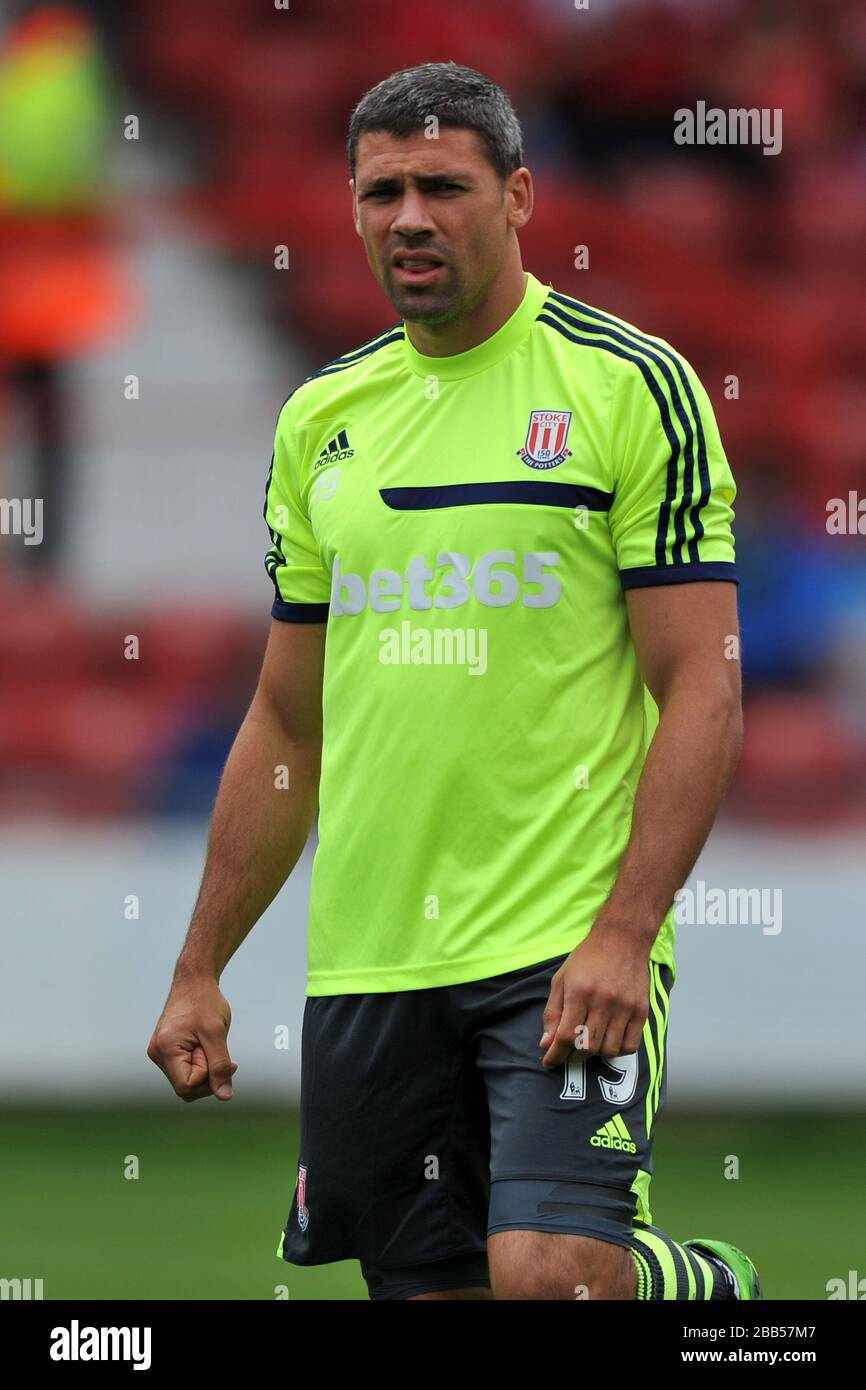 Jonathan walters wrexham hi-res stock photography and images - Alamy