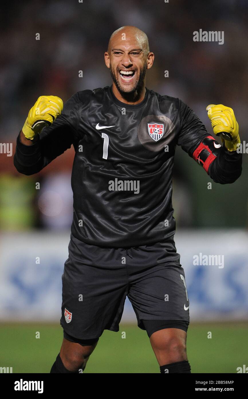 USA goalkeeper Tim Howard celebrates their fourth goal Stock Photo - Alamy