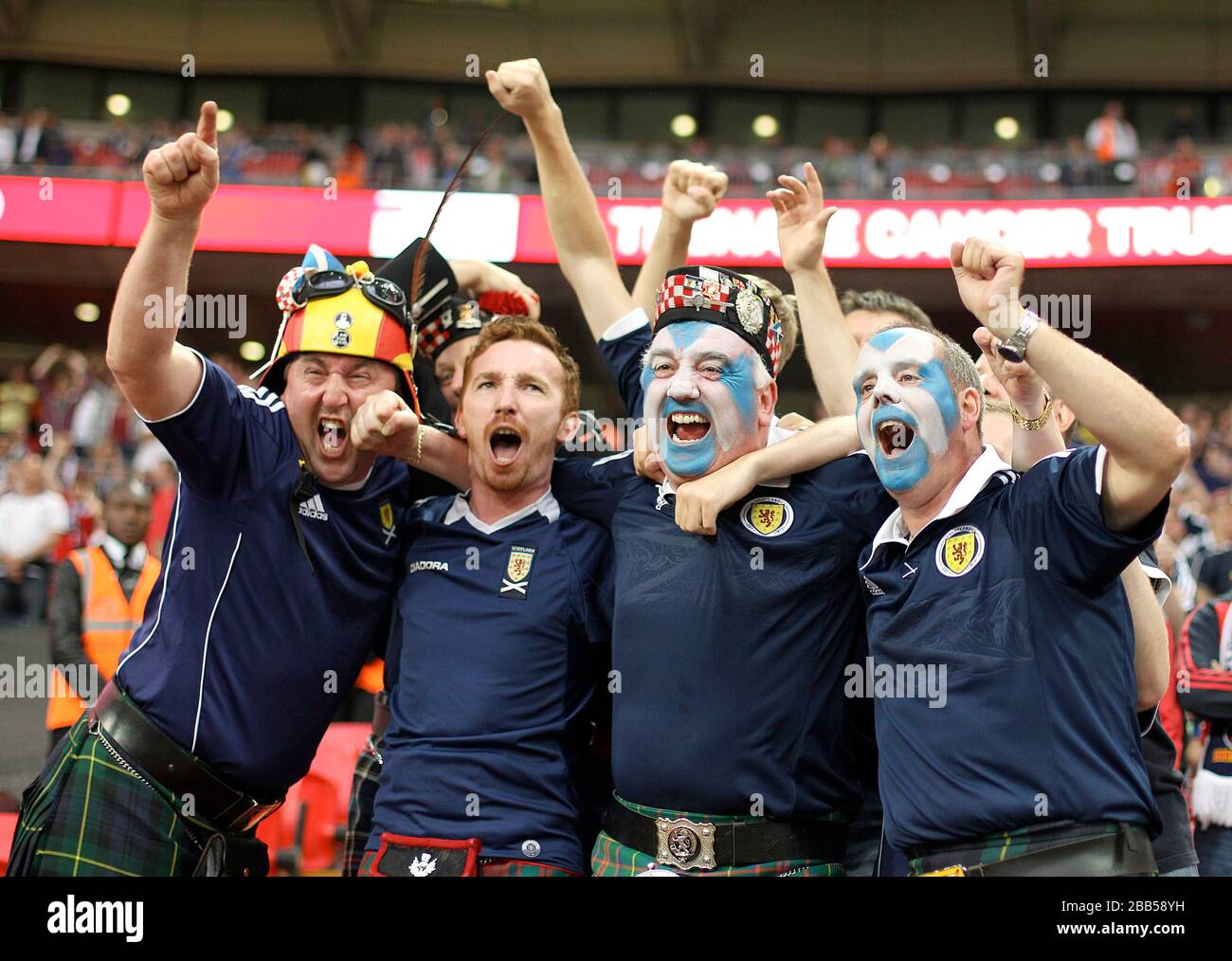 Scotland fans show hi-res stock photography and images - Alamy