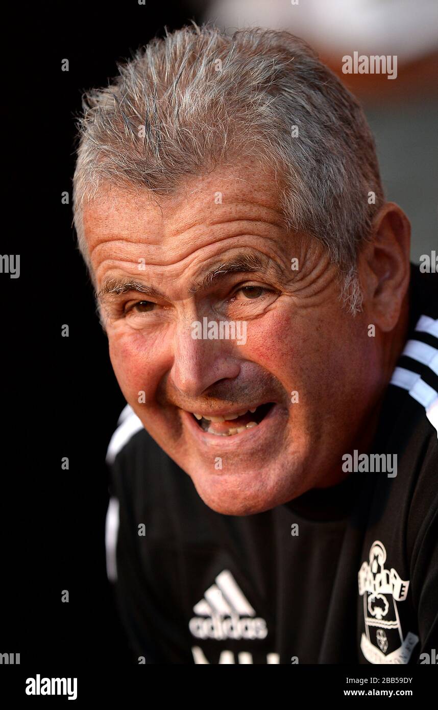 Southampton's under 21 manager Martin Hunter Stock Photo - Alamy