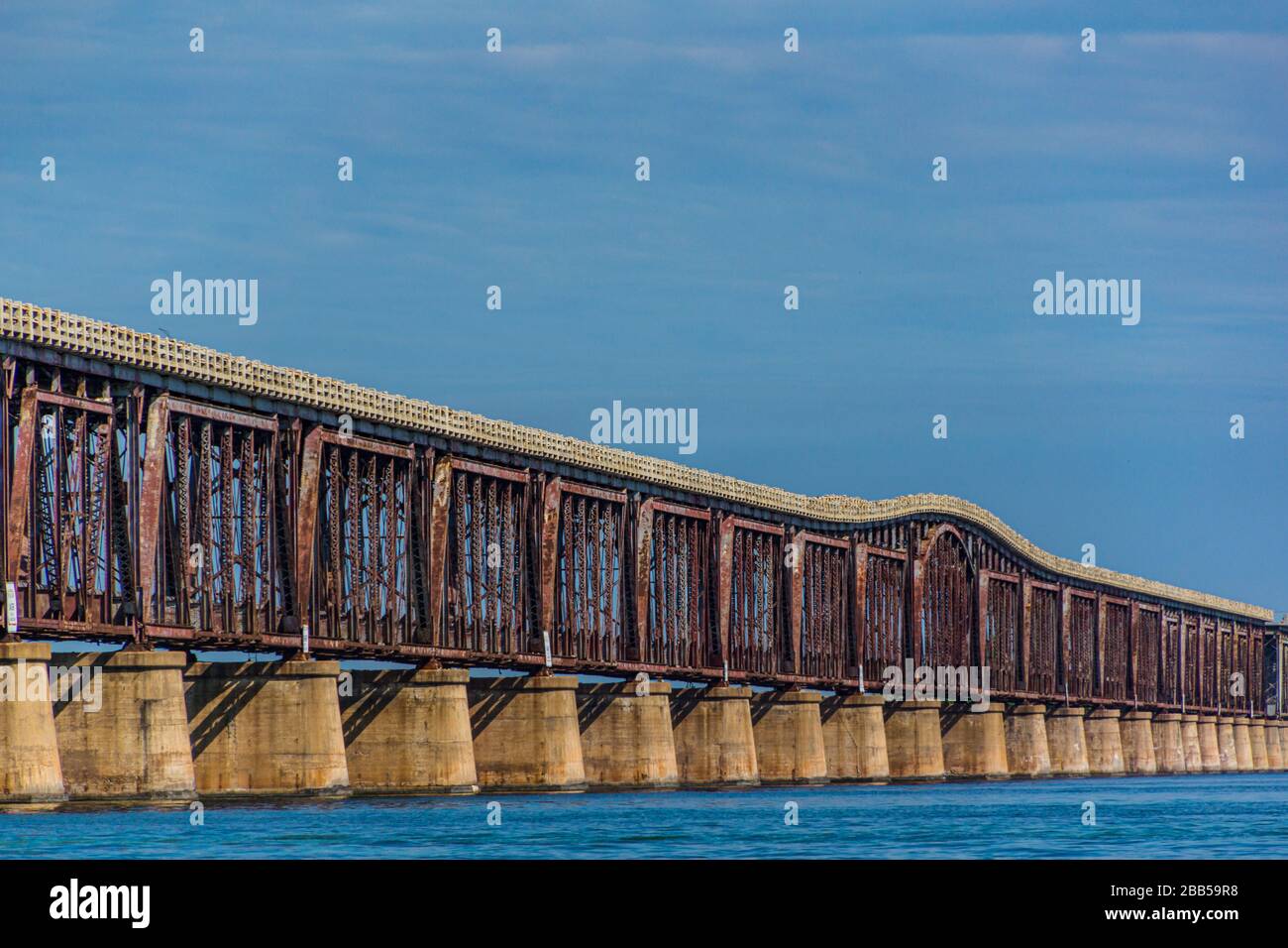Old railway bridge crossing the Florida Keys Stock Photo - Alamy