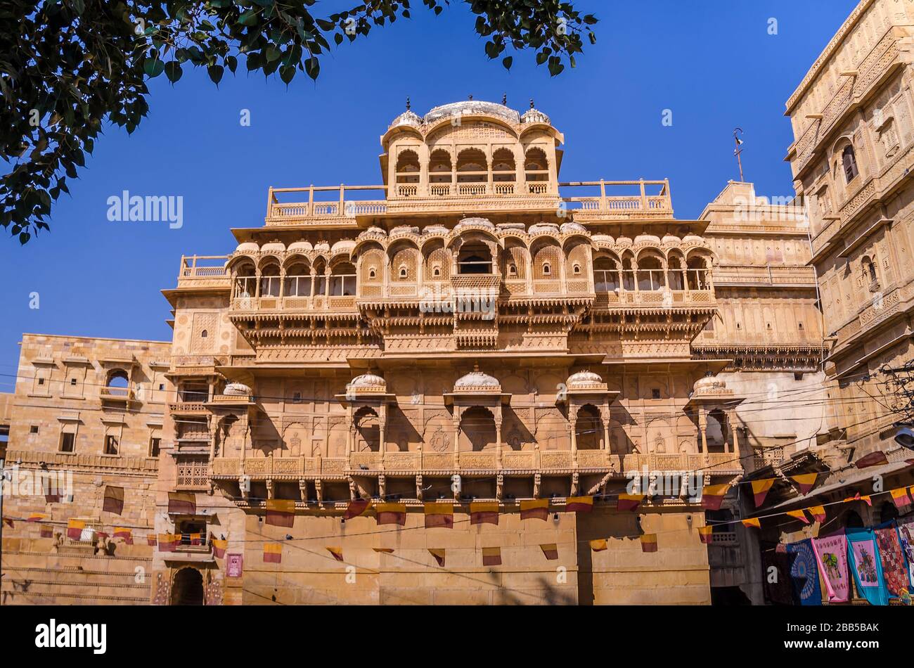 JAISALMER, INDIA – NOVEMBER 29, 2019: Exterior view of Jaisalmer Fort ...