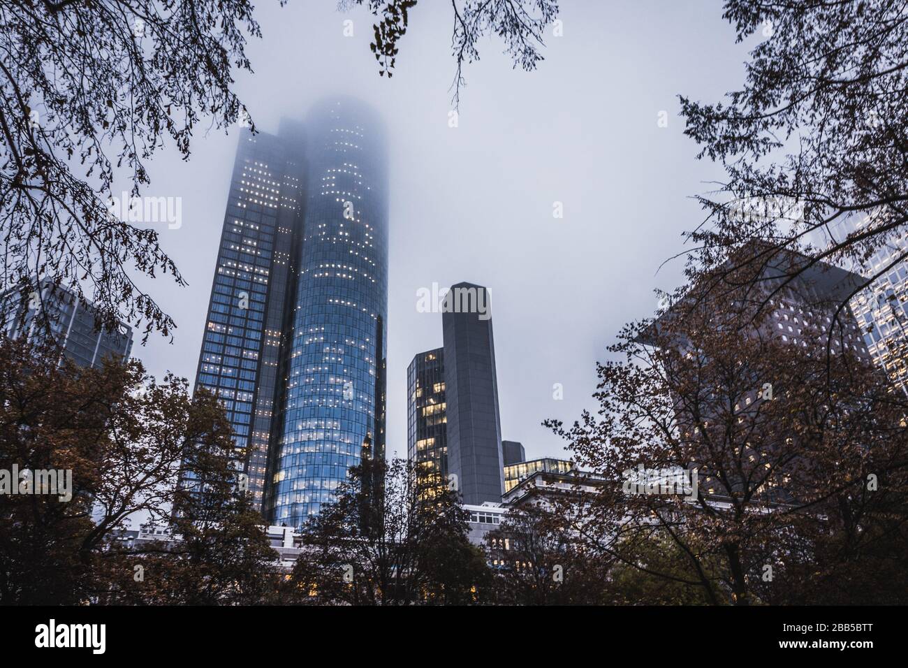 Tall glass buildings hi-res stock photography and images - Alamy