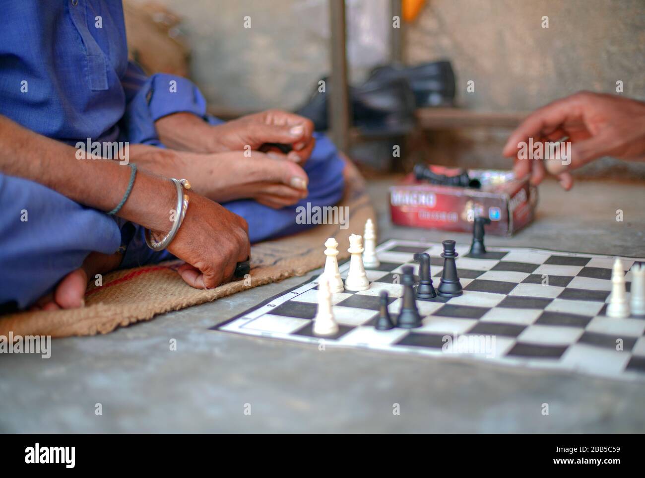 Two people playing chess Stock Photo - Alamy