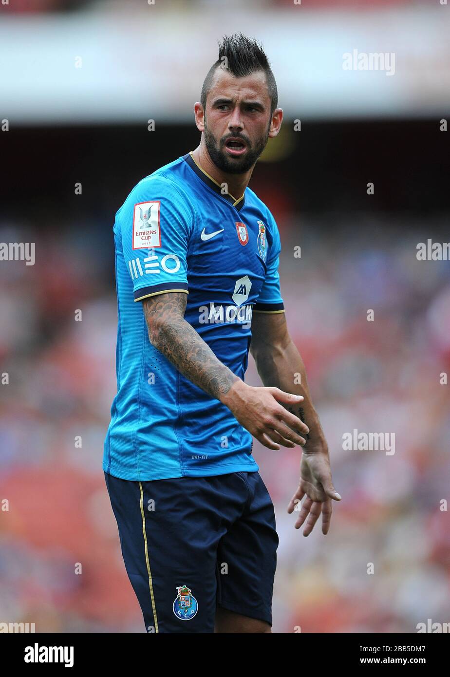 Steven Defour, FC Porto Stock Photo - Alamy