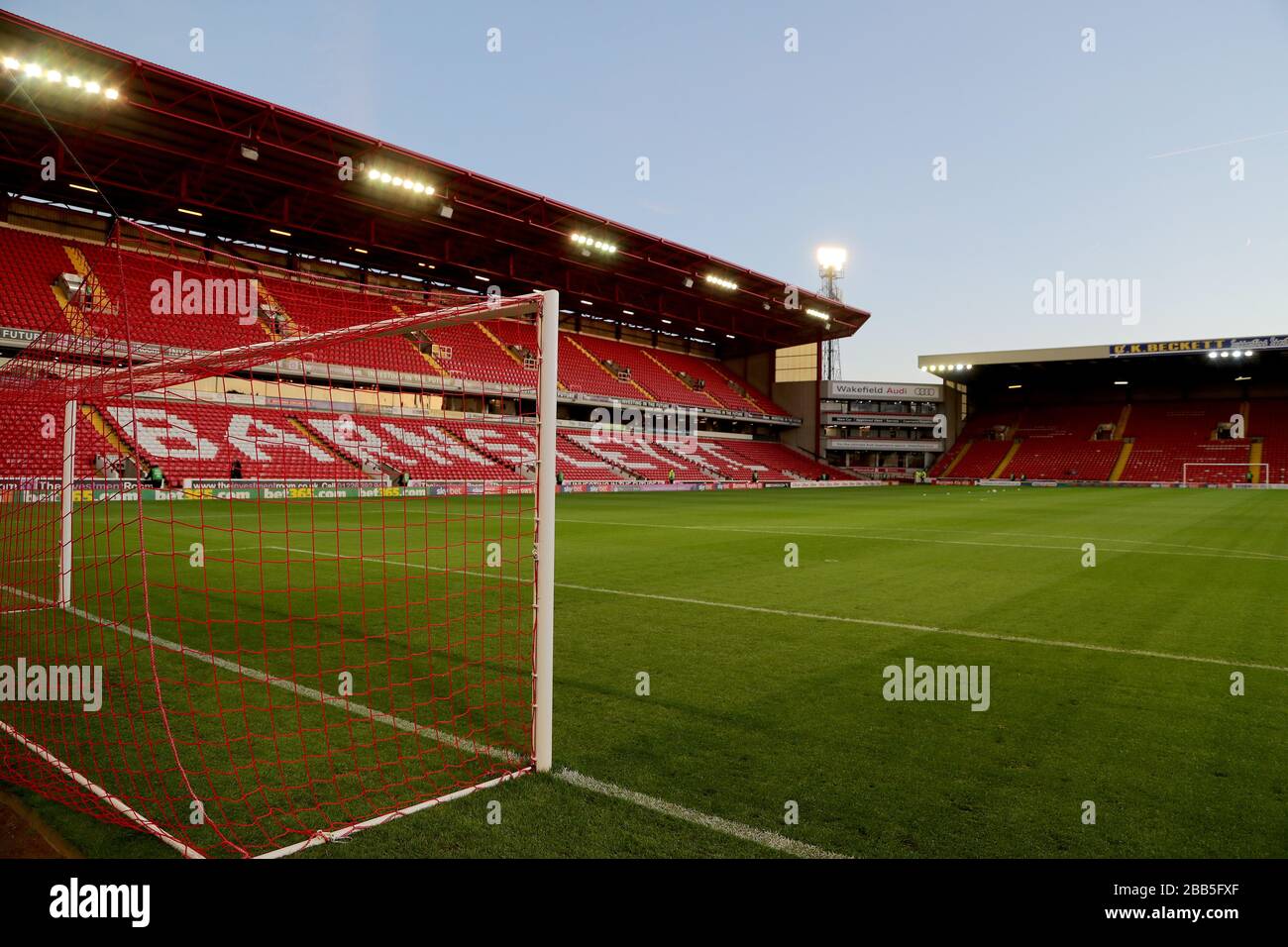 Oakwell stadium hi-res stock photography and images - Alamy