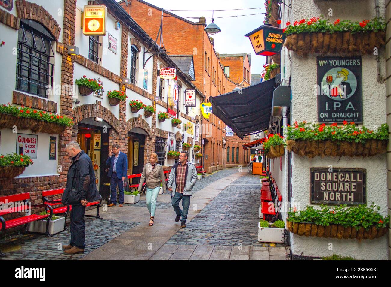 BELFAST, NORTHERN IRELAND: Belfast's Cathedral Quarter, a popular area ...