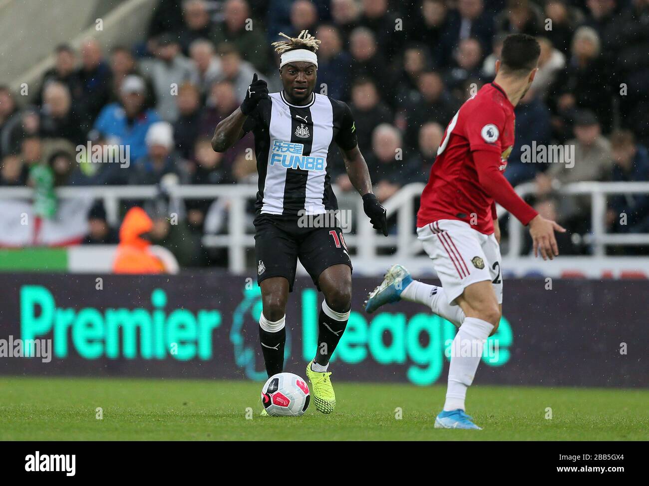 Newcastle uniteds allan saint maximin hi-res stock photography and ...