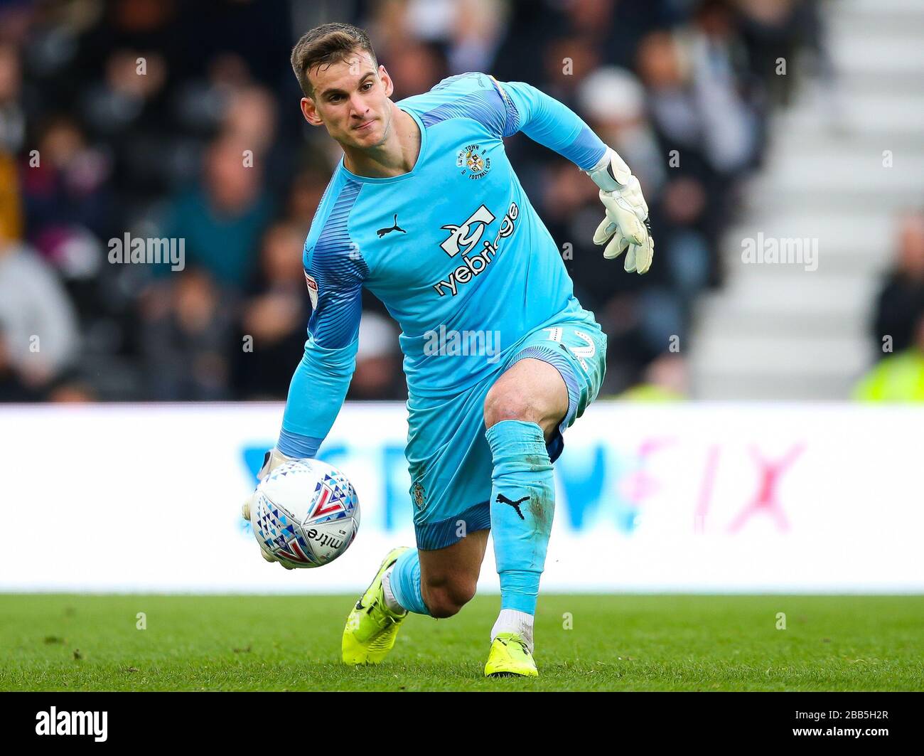 Goalkeeper simon sluga hi-res stock photography and images - Alamy