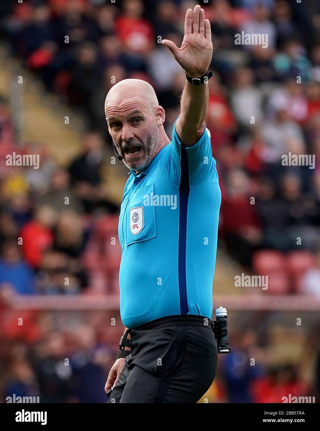 Referee Kevin Johnson High Resolution Stock Photography and Images - Alamy