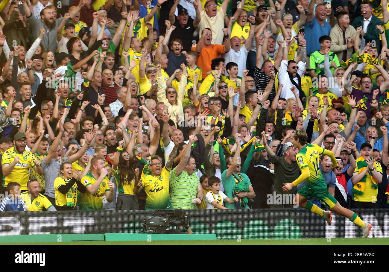 Norwich citys todd cantwell celebrates scoring hi-res stock photography ...