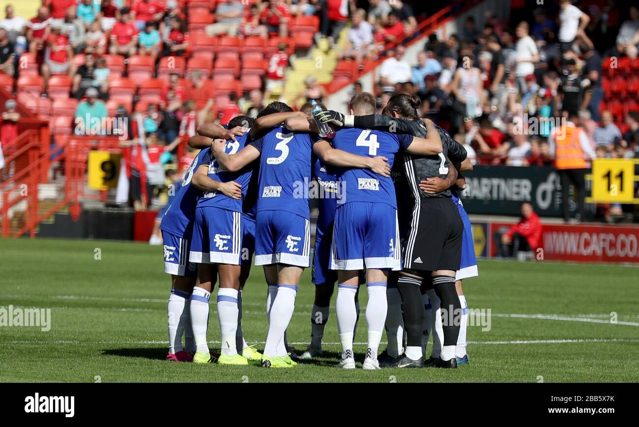 Birmingham city team huddle hi-res stock photography and images - Alamy