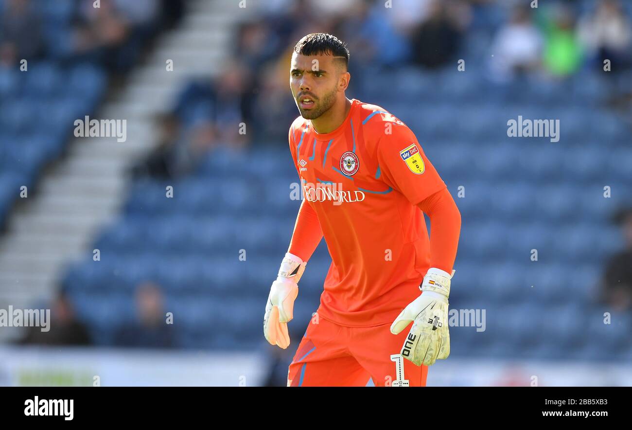 Brentford goalkeeper David Raya Martin Stock Photo - Alamy