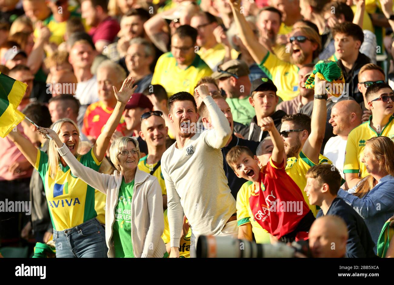Norwich fans in stands hi-res stock photography and images - Alamy